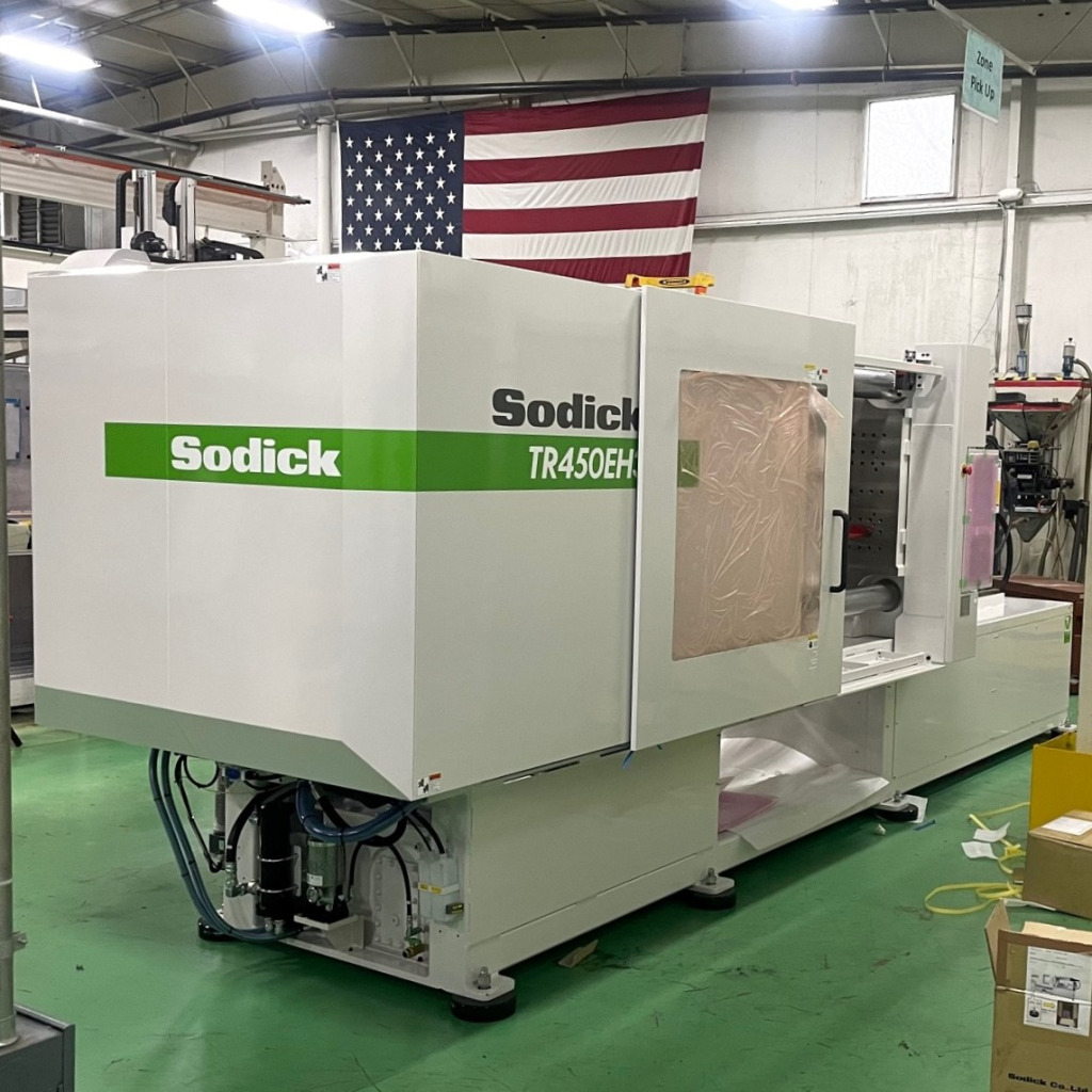 Second 450-Ton Molding Machine | Team 1 Plastics